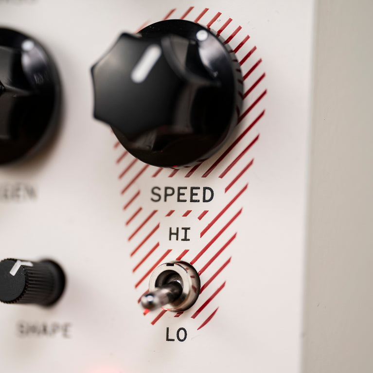 Hamstead x TPS Redwing Analogue Stereo Modulator – That Pedal Show Store